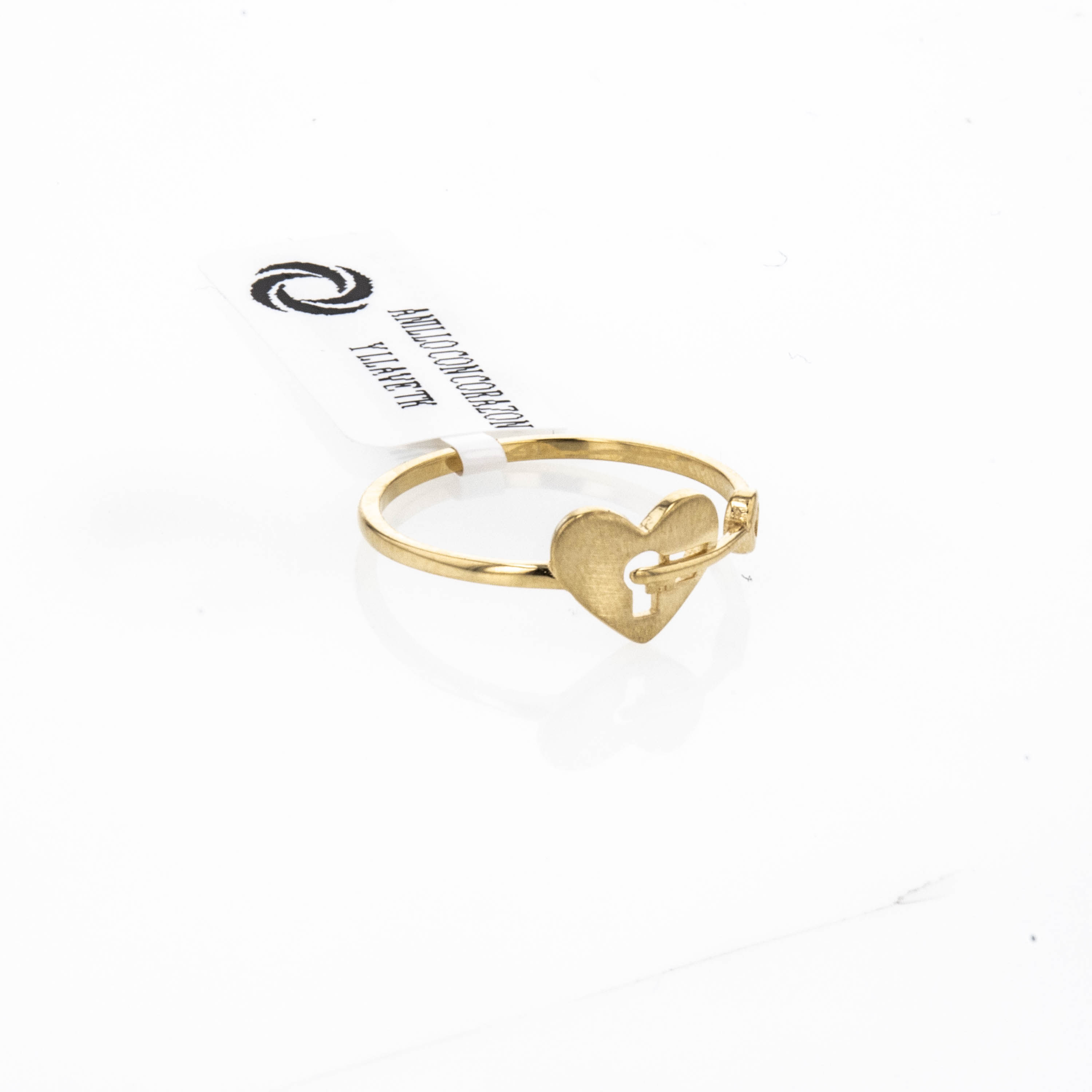 ANILLO CON CORAZON Y LLAVE TK